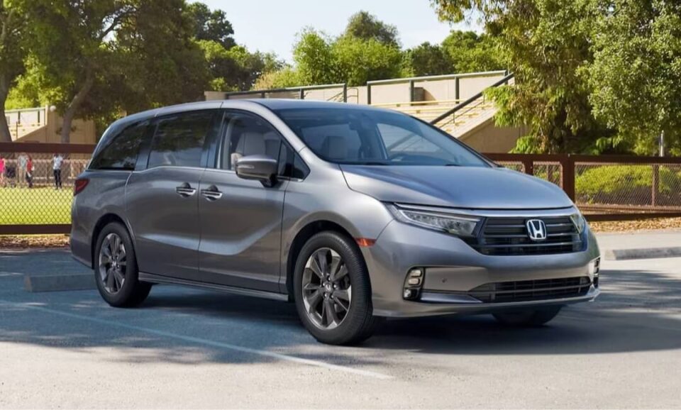 11 Best All Wheel Drive Minivans To Buy This Year