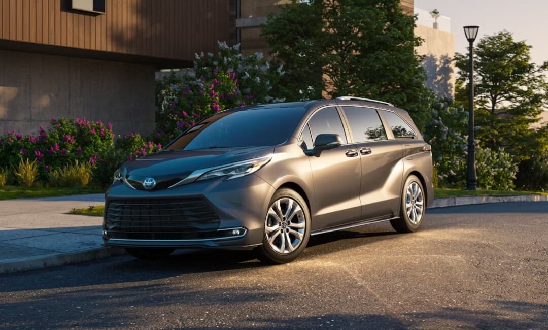 11 Best All Wheel Drive Minivans To Buy This Year