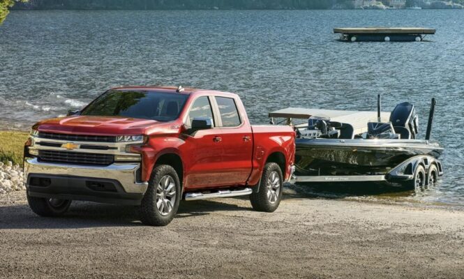 Crew Cab vs Extended Cab: Which Truck Fits Your Lifestyle?